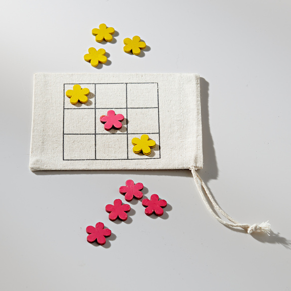 Jeu de morpion avec pochon | Vitrine Magique