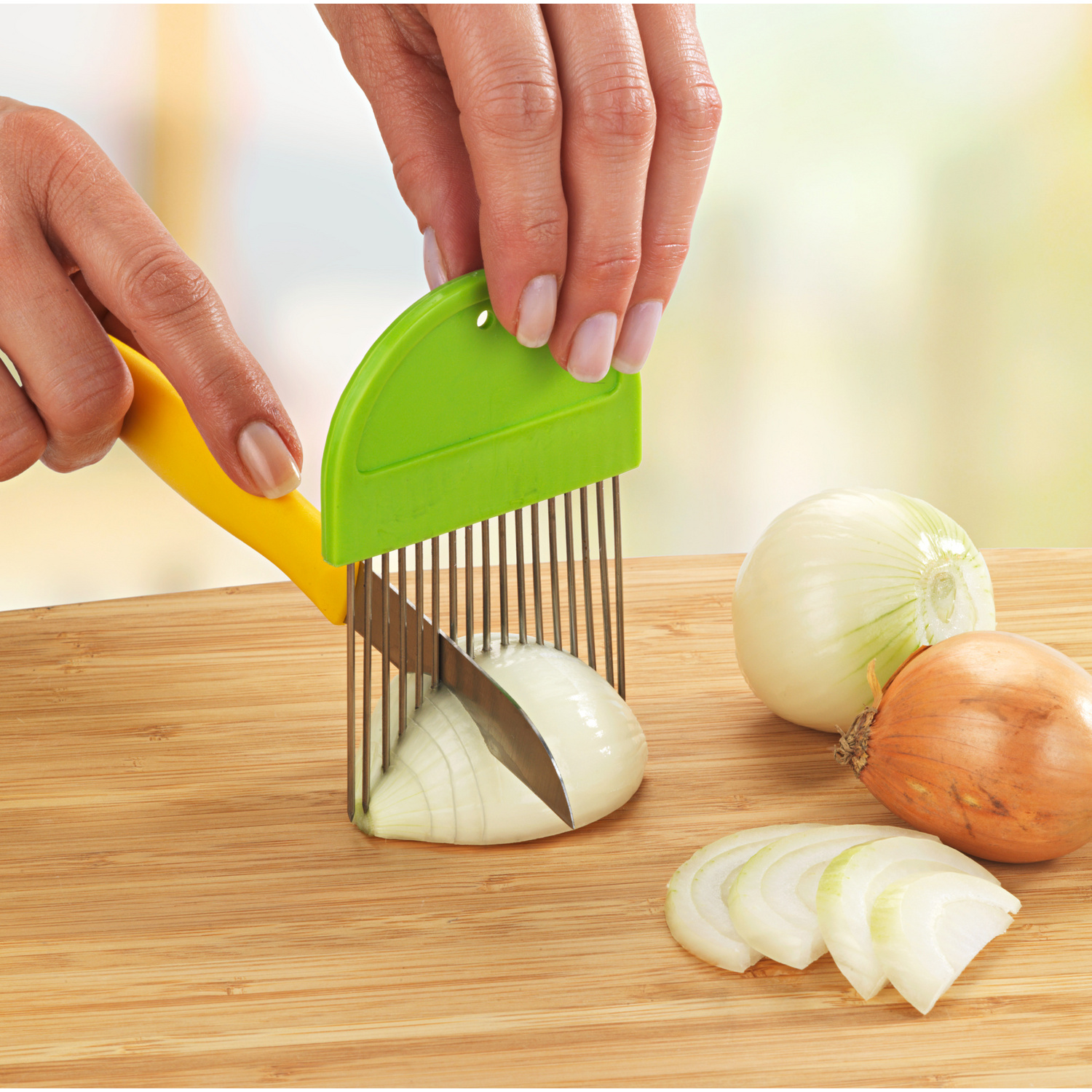 Coupe-oignon, vert | Vitrine Magique